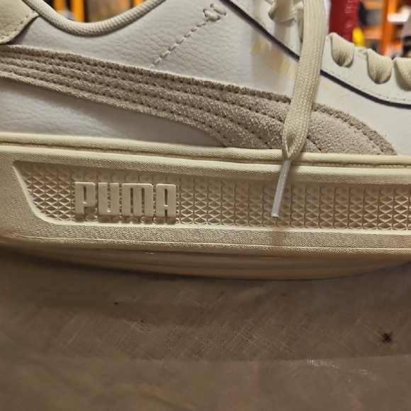 Puma | Shoes | Puma Cream Sneakers | Poshmark